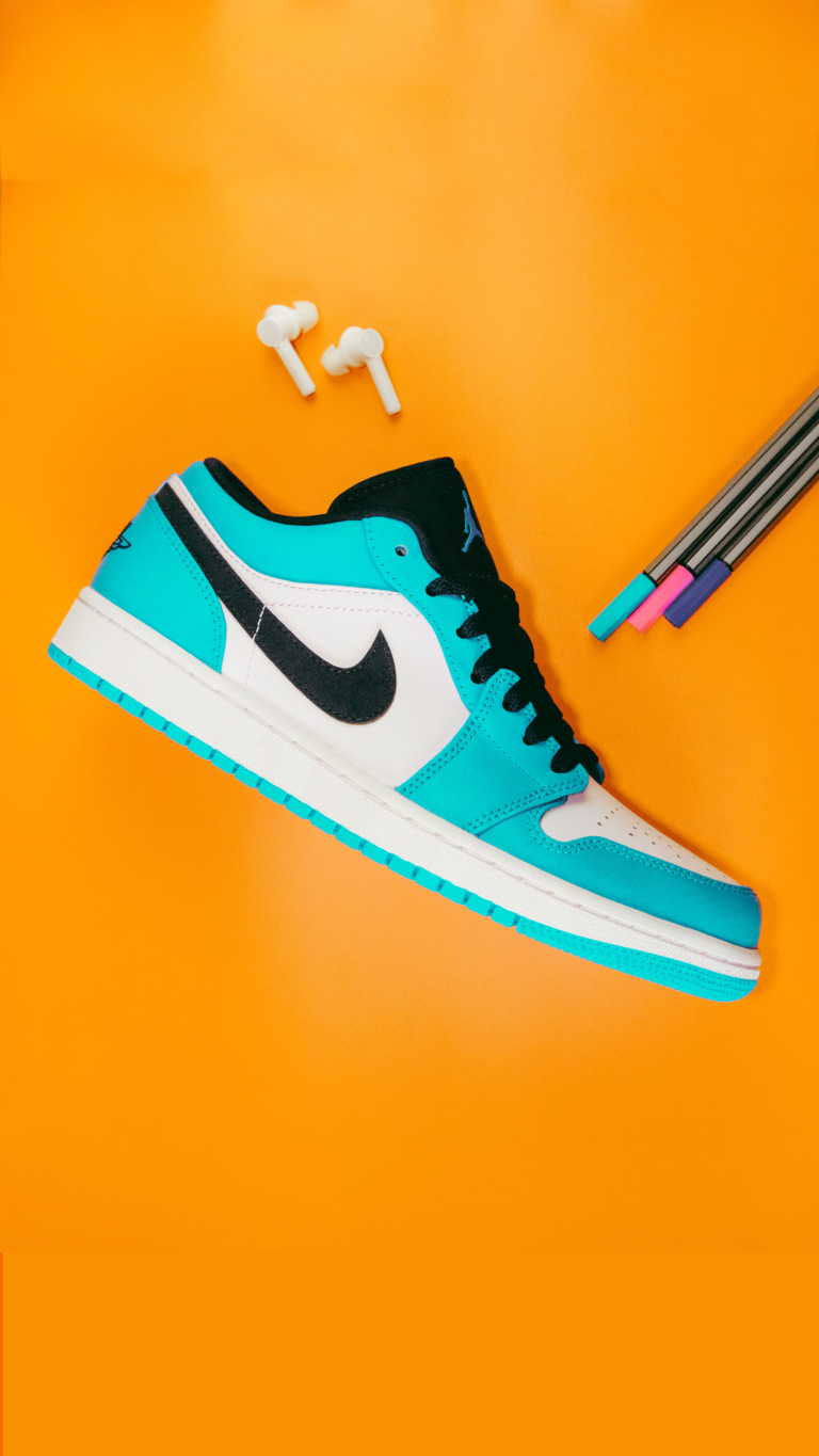 Nike Mobile Wallpapers - 70 Nike Backgrounds For Your Smartphone