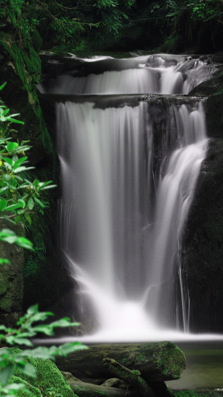 Waterfall Background Pics and Wallpapers for Your Smartphone