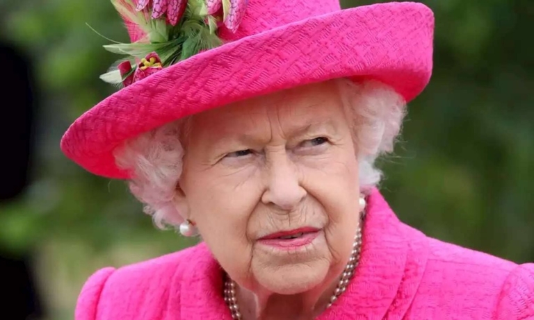 Queen Elizabeth II Funny Photos